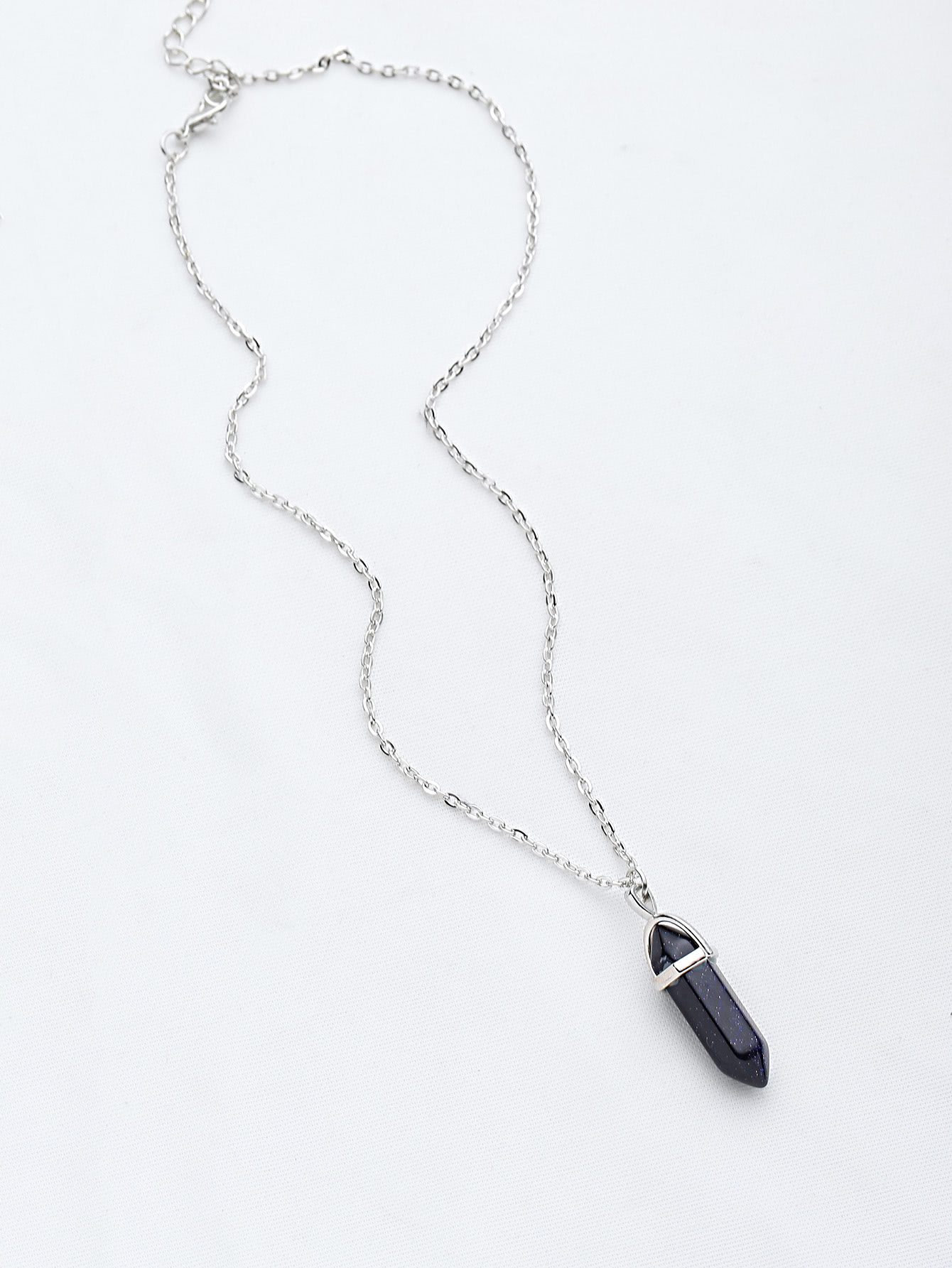 Contrast Stone Pendant Chain Necklace Contrast Stone Pendant Chain Necklace
